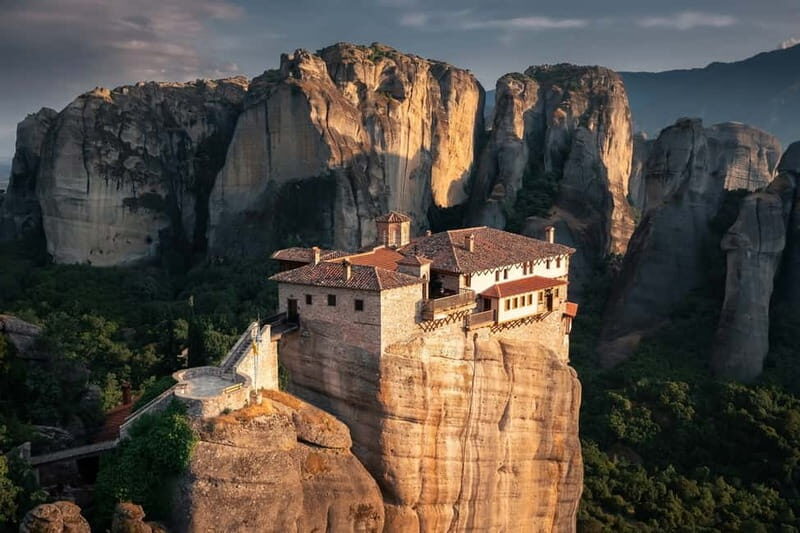 Athens: Guided Tour to Meteora Monasteries & Hermit Caves