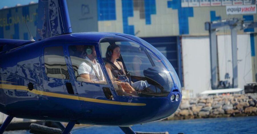 Barcelona: Scenic Helicopter Flight