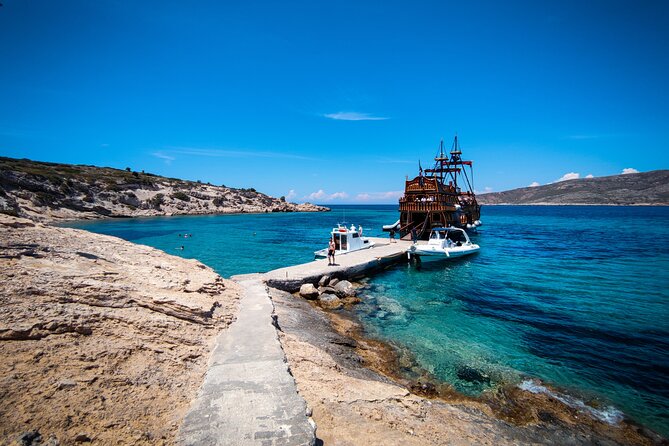 Barco De Pirata Cruise at 3 Islands in Greece - A Review of the Barco De Pirata Cruise at 3 Islands in Greece