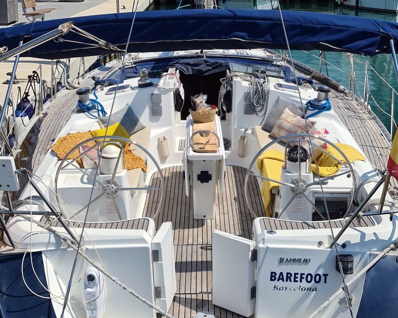 Barefoot: Private sailing cruise in Barcelona - A Closer Look at the Experience