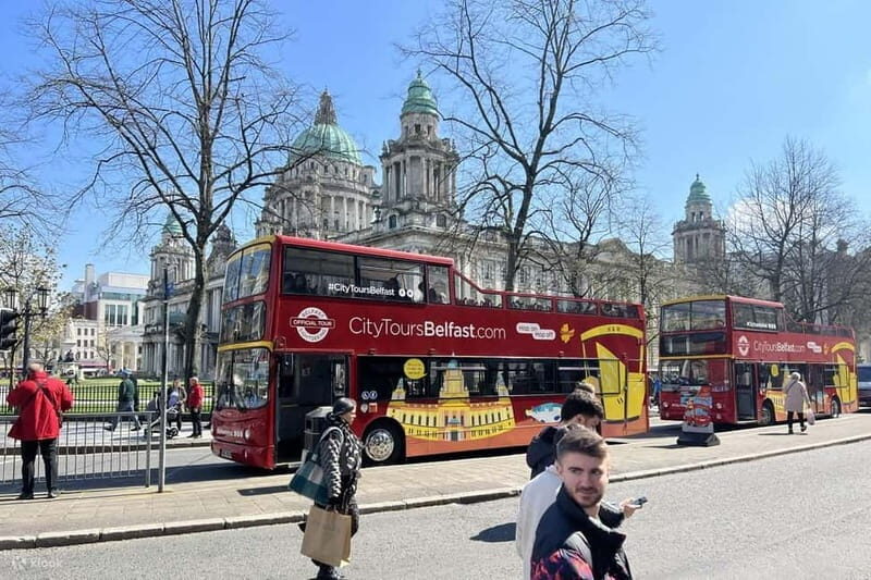 Belfast: Giant's Causeway Tour and 2-Day Open Top-Bus Tour