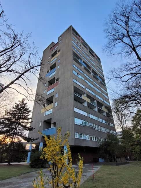 Berlin: Modernist Architecture Tour in the Hansaviertel - Authentic Experiences Beyond the Walk