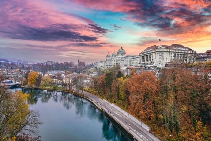 Bern: Private Walking Tour with a Local Guide (Private tour)