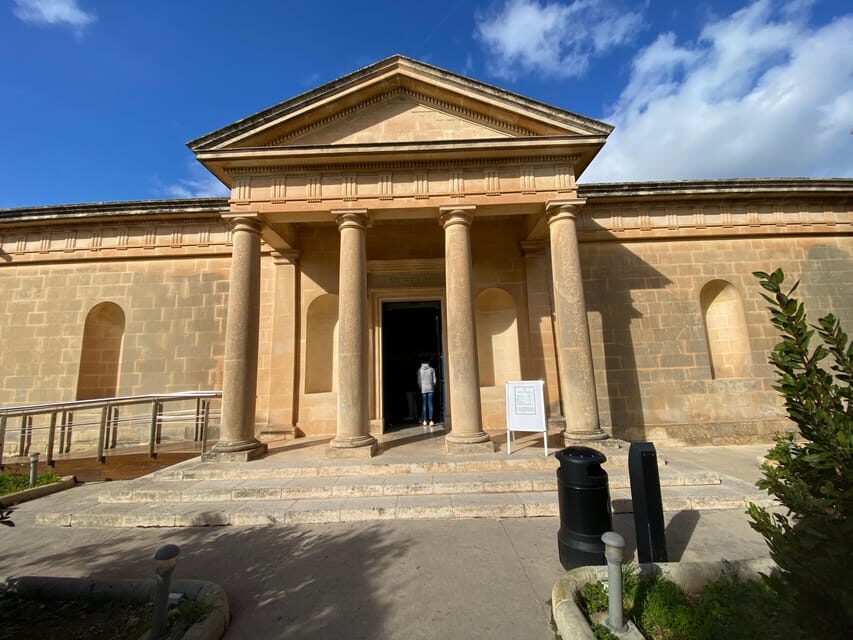 Between Creations and Miracles: Handicrafts and the Basilica of Mosta TOUR IN PORTUGUESE - A detailed look at the itinerary