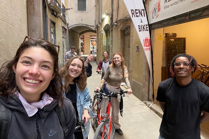 Bike Tour in Barcelona: History, Architecture and Culture - Introduction