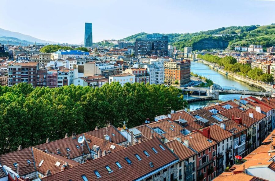 Bilbao: City Highlights Walking Tour