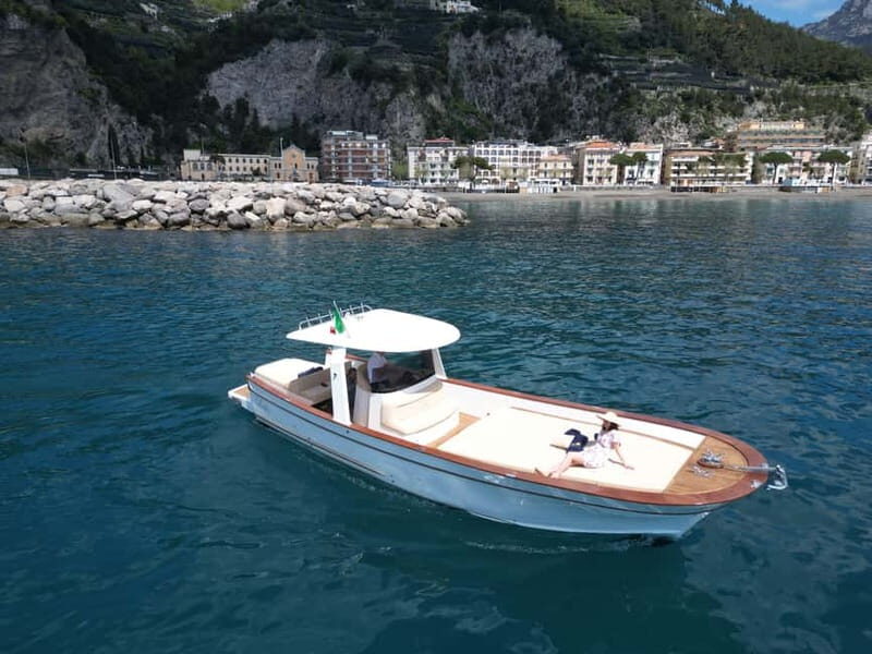 Boat excursion along the Amalfi Coast
