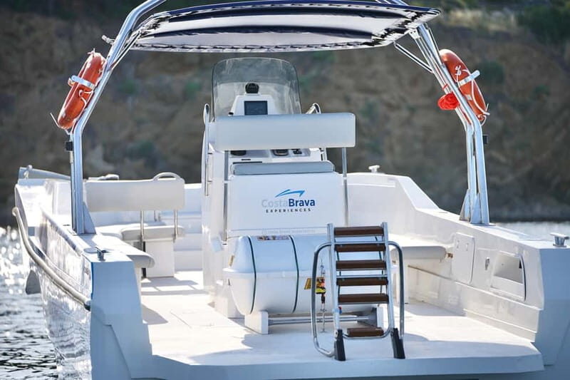 Boat Excursions in the Costa Brava- Costa Brava Center