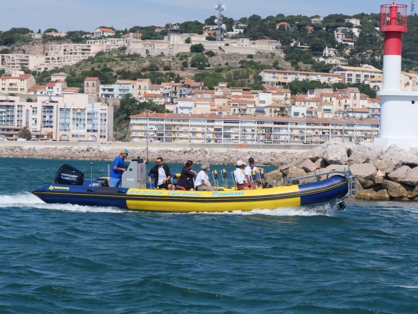 Boat walk in Sete on the singular island 1 hour