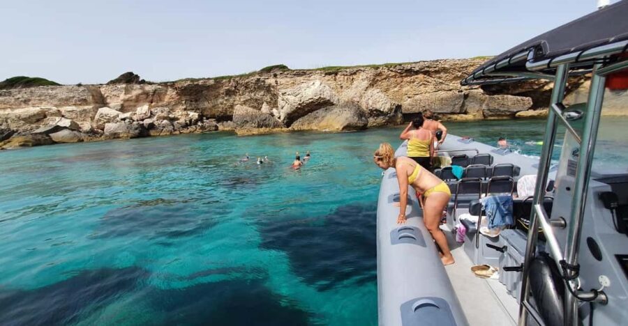 Bonifacio: Lavezzi Islands and Caves Guided Tour