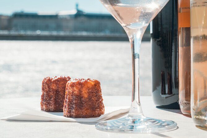 Bordeaux Cruise Wine and Canelé Discovery