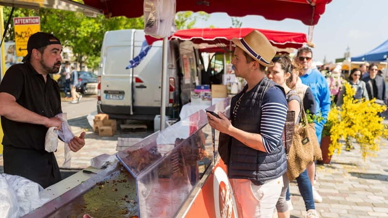 Bordeaux: Farmers Market Tour & Gourmet River Cruise