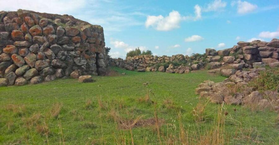 Borore: archaeological tour with tasting