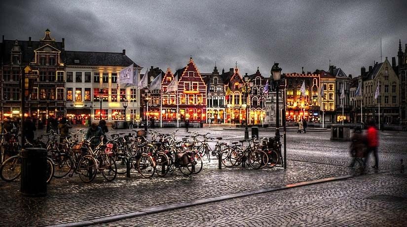Bruges: Guided Walking Tour