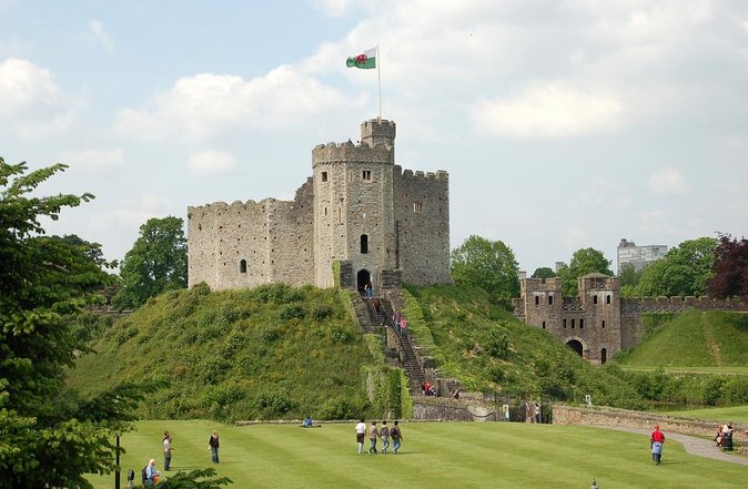 Cardiff Day Tour from London with Local Guide (Visit Wales) - Key Points