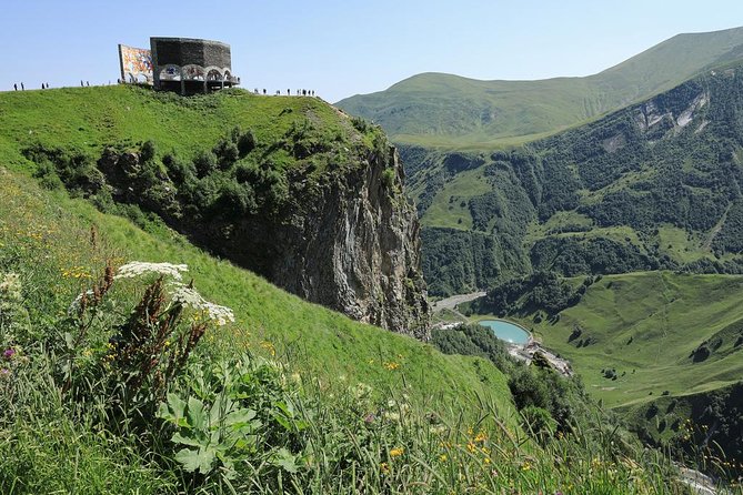 Caucasus Mountains Tour From Tbilisi - Analyzing the Itinerary: What Youll Experience
