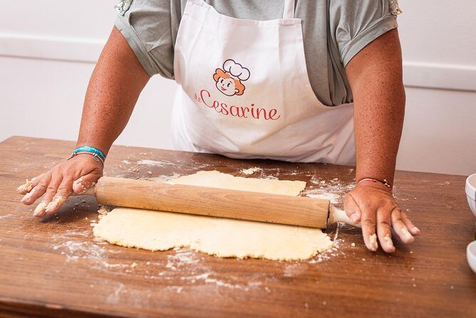 Cesarine: Small group Pasta and Tiramisu class in Catania