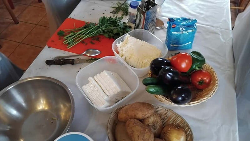 Chania Cretan Cooking & Dining Experience with Local Family