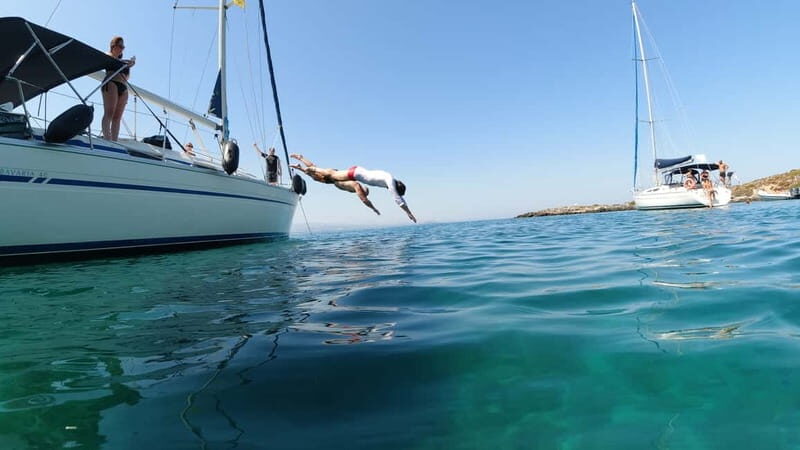 Chania: Private Sailing Cruise with Snorkel, Lunch & Drinks