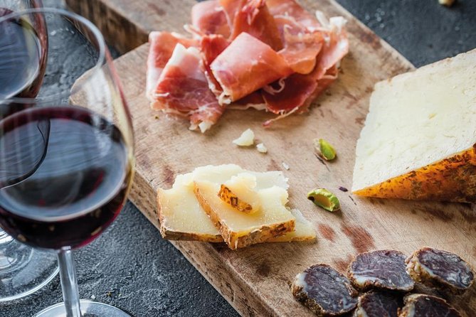 Chianti and Castle Small Group Tour from San Gimignano - Key Points