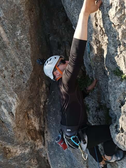 Cinque Torri: a day of climbing in the Dolomites