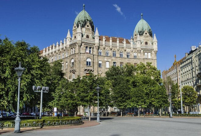 Classic Budapest Private Walking Tour - The Tour Experience: What You Can Expect