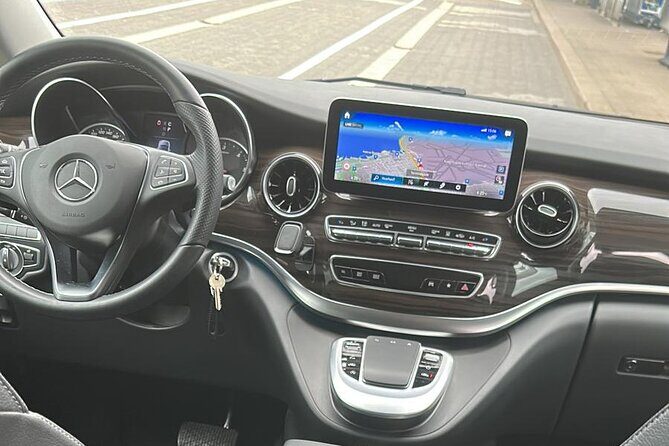Copenhagen Airport Transfer Service | English Speaking Driver