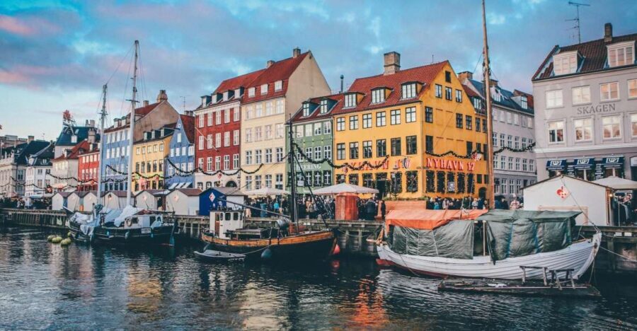 Copenhagen: Guided City Highlights Tour