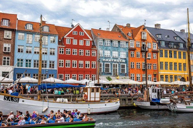 Copenhagen Private Transfer from Copenhagen city centre to Copenhagen airport