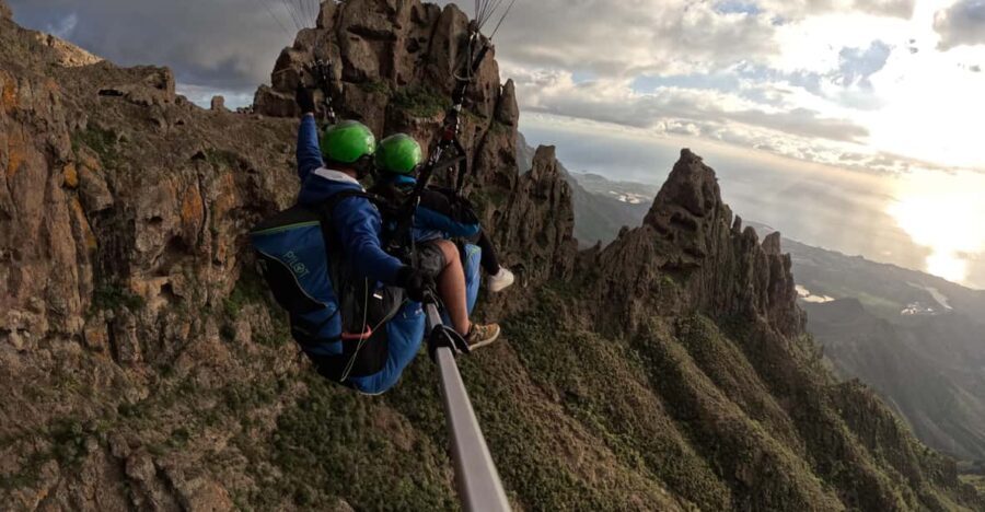 Costa Adaje: Paragliding from 1100m - Incredible landscape!