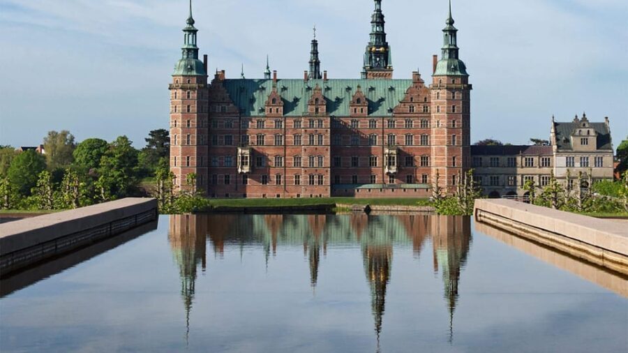 Cruise Special; Palace, Cathedral & Viking Ships