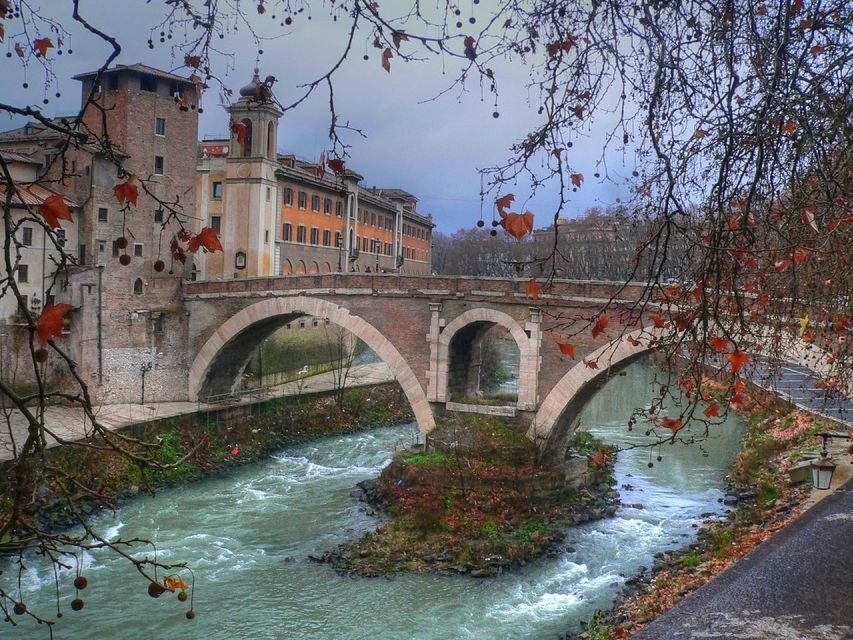 Day drinking in Rome - Scandalous Roman History