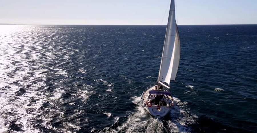 Daytime Sailing Adventure near Lagos and Luz!