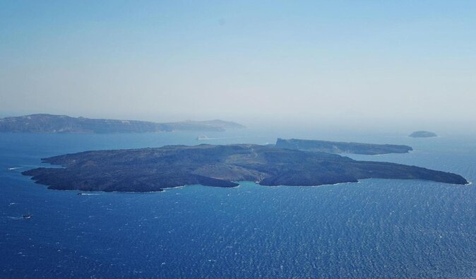 Deluxe Santorini Sailing with BBQ and Drinks Shared Tour - What Makes This Tour Stand Out?