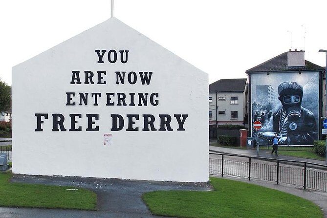 Derry Londonderry Private Luxury Full Day Tour From Belfast