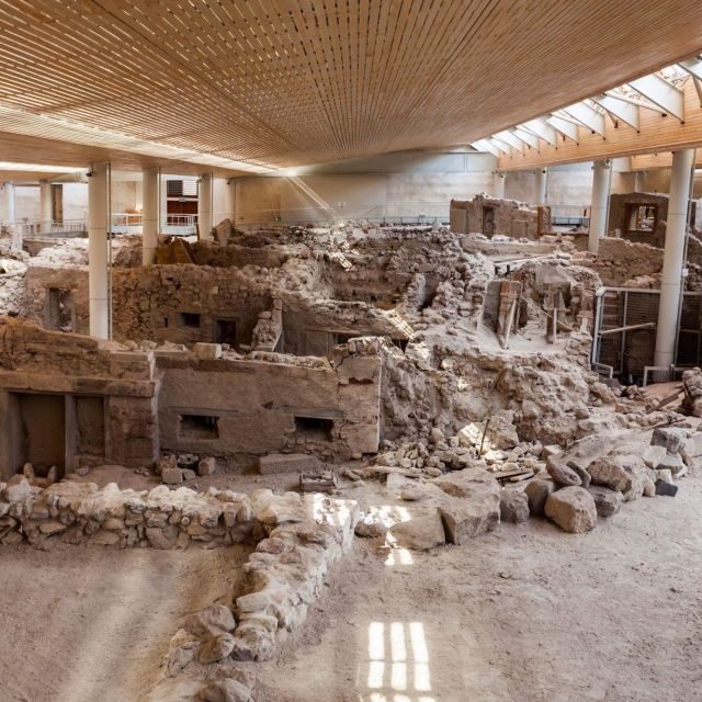 Discover Santorini: Private Full-Day Tour with Wine Tasting! - The Itinerary Breakdown: What to Expect