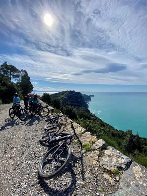 Discover the Cinque Terre with a panoramic E-Bike Tour