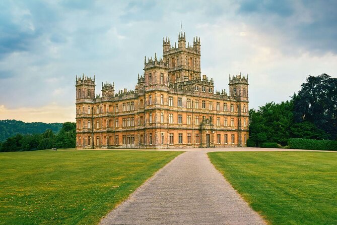 Downton Abbey and Village Small Group Tour from London - Introduction