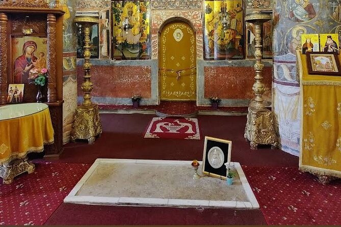 Dracula's Grave, Pele Castle and Târgovite Princely Court - Introduction