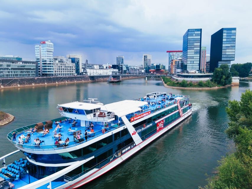 Düsseldorf: old city and the Rhine