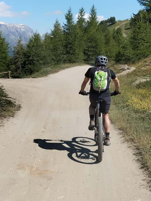 E-bike excursion in Sauze d'Oulx along the Assietta Road at 2,400mt