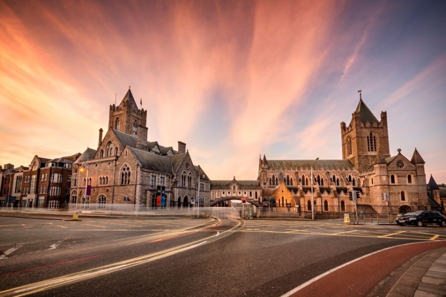 Eco Bike Tour of Dublin City Top Attractions and Nature