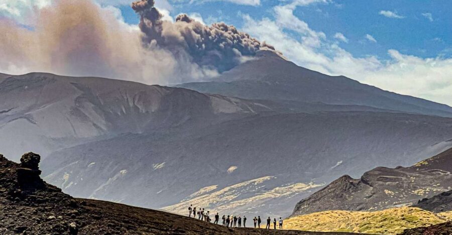Etna: Craters of the 2002 Eruption Trekking Experience