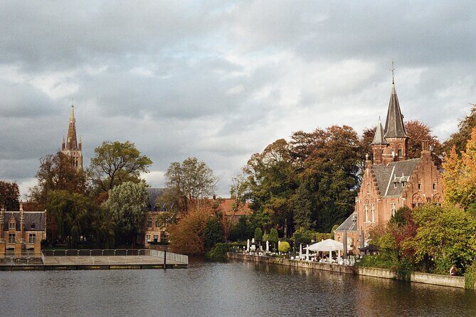 Explore Bruges in 60 minutes with a Local