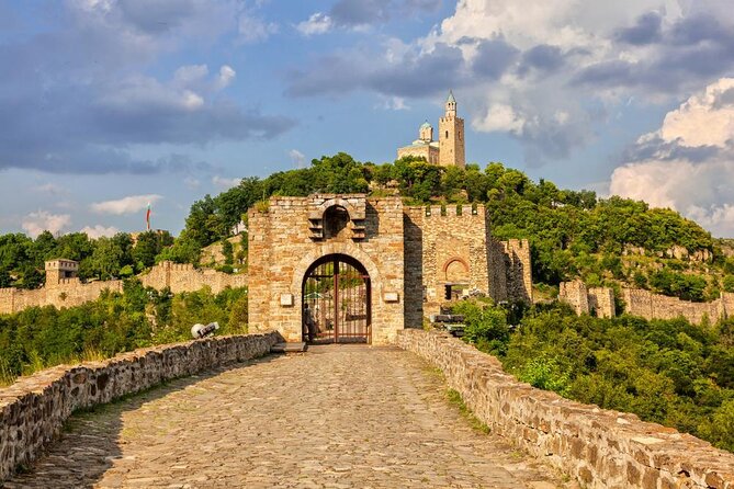 Explore Northern Bulgaria Day Trip from Bucharest - Exploring Northern Bulgaria Day Trip from Bucharest: An Authentic Journey Across Borders