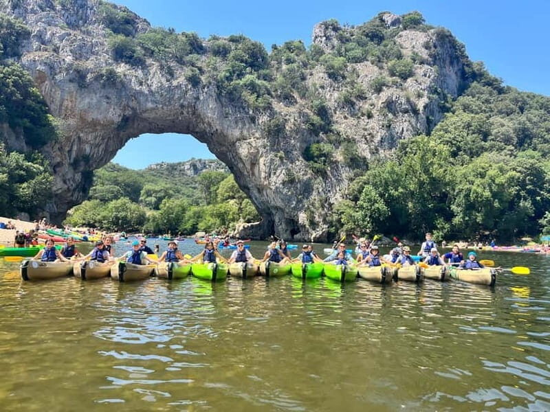 Family trip down the Ardèche by canoe/kayak 3 hours approx. 12 km