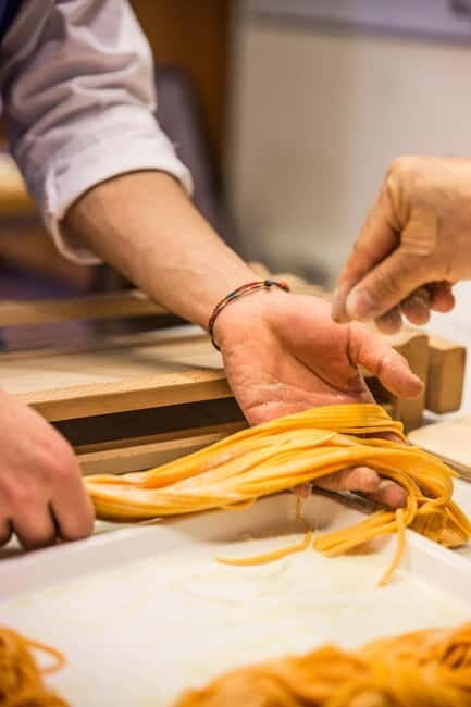 Florence: Pasta Making Class with Wine or Soft Drinks - Creating Two Types of Pasta