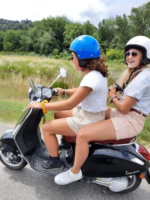 Florence: Vespa Tour as a Passenger with Driver