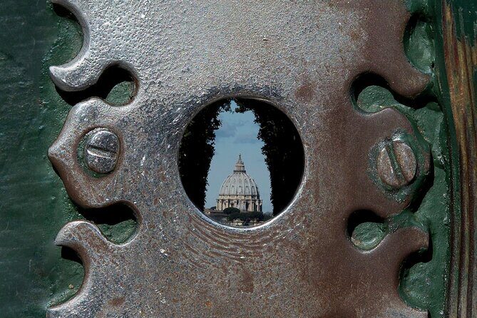 Free Urban Trekking with an Archaeologist