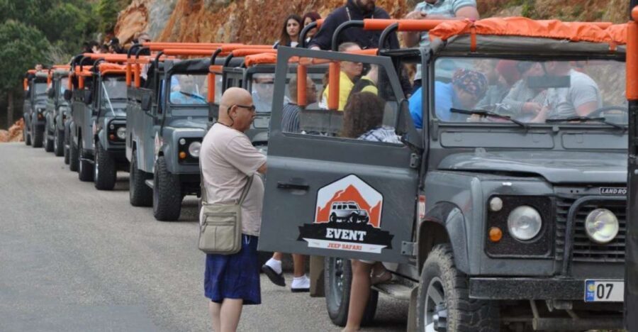 From Alanya: Jeep Safari Tour with Lunch at Dim River